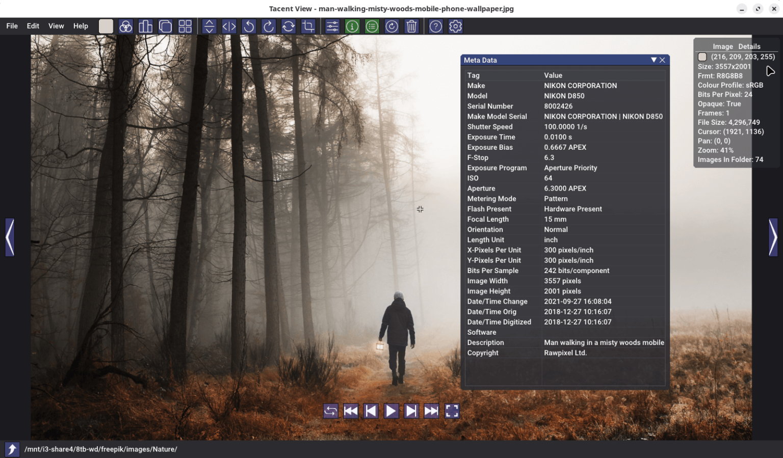 Tacent View - image and texture viewer - LinuxLinks