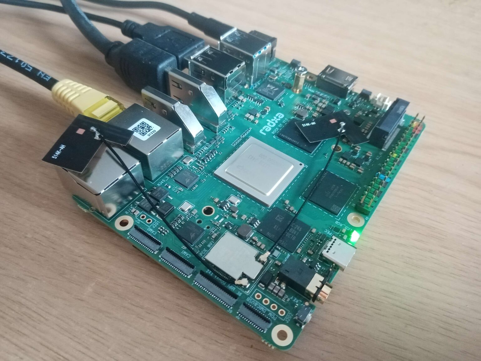 Radxa ROCK 5T Single Board Computer Running Linux: Introduction ...